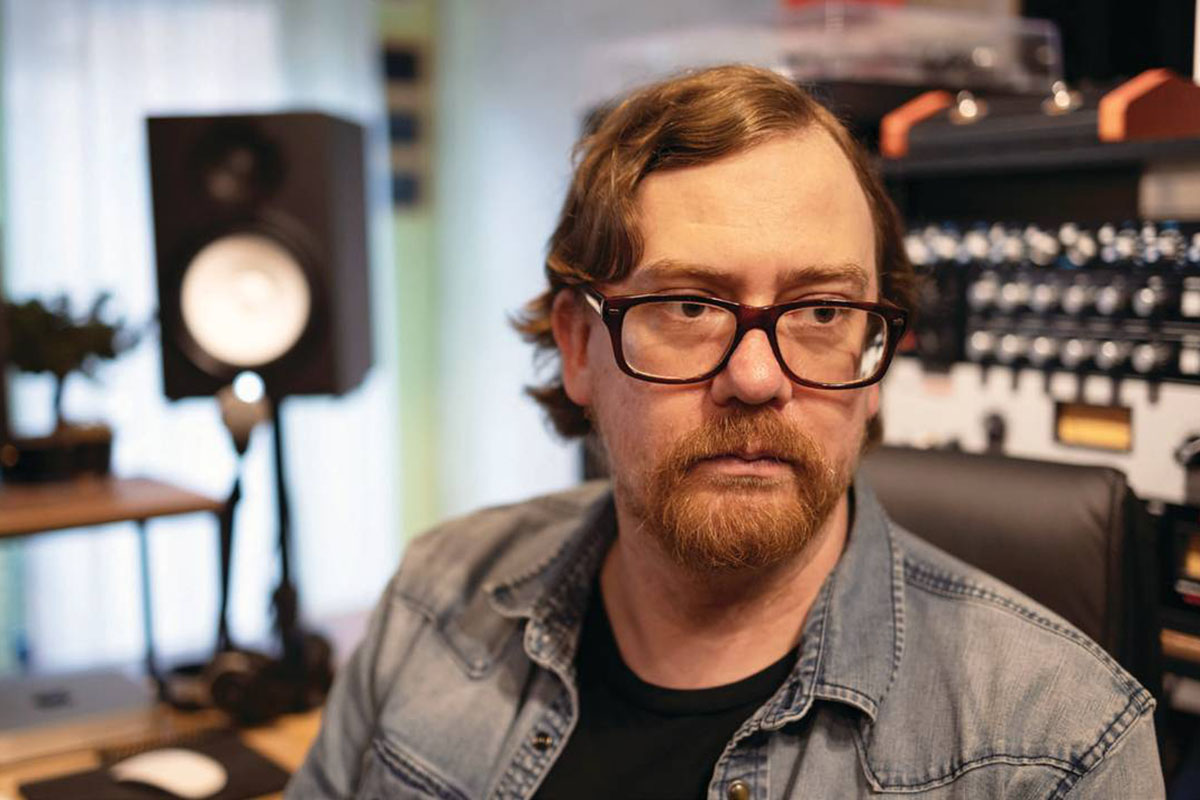 Meet Dan Drago, Host of the Popular Music Podcast 25 O'Clock