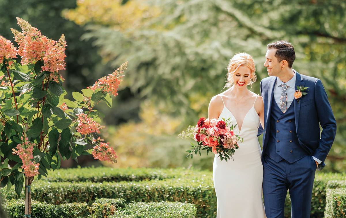 This Fall Wedding at Villanova's Appleford Estate Is Breathtaking